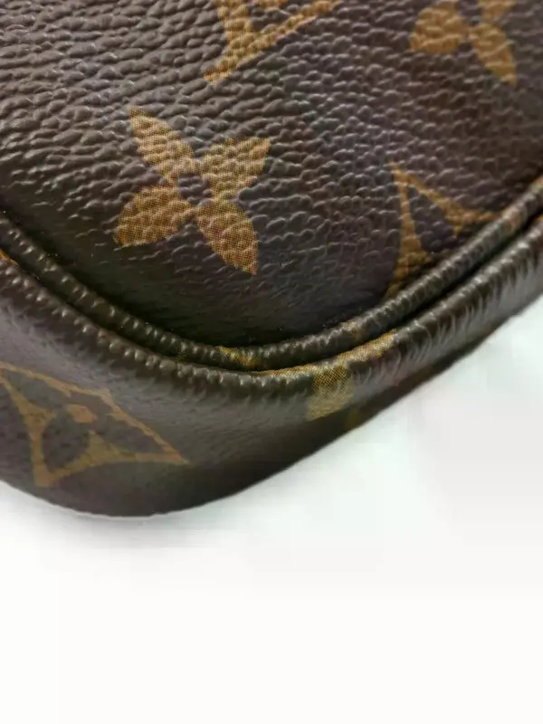 LOUIS VUITTON 2006 Bosphore Belt Bag