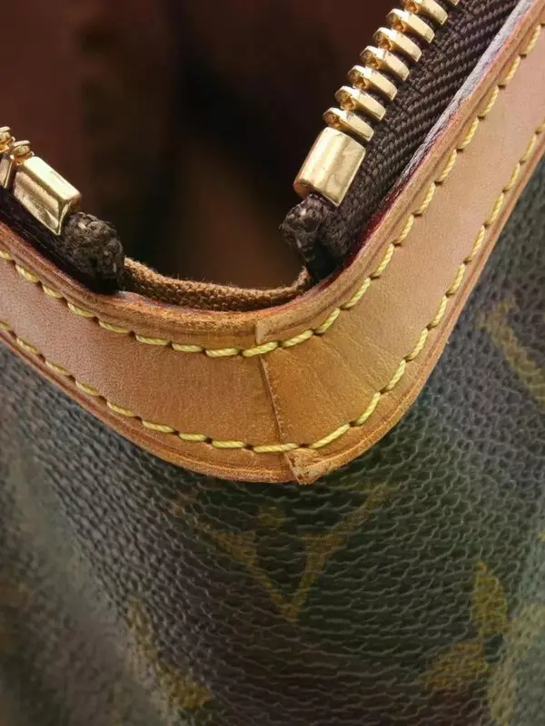 LOUIS VUITTON 2008 Gm Tivoli Monogram Tote Bag