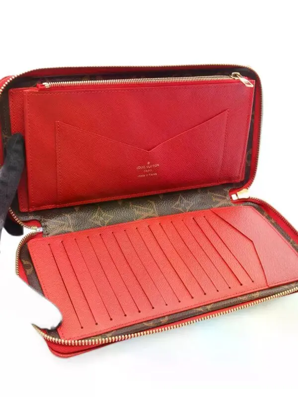 LOUIS VUITTON 2015 Retiro Wallet