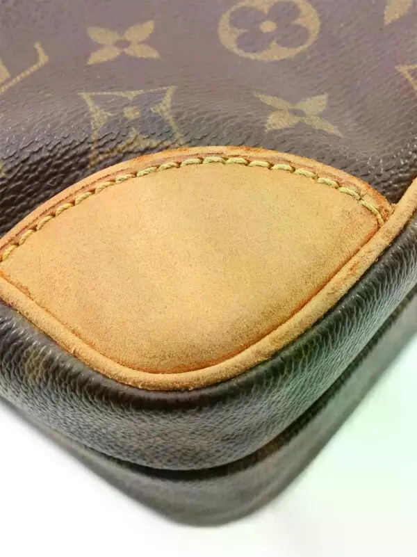 LOUIS VUITTON Monogram Canvas Shoulder Bag