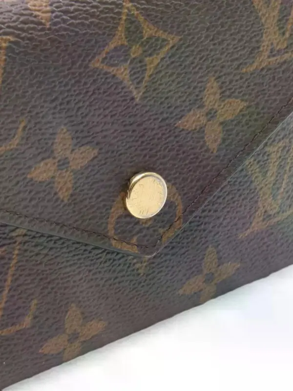 LOUIS VUITTON 2010s Monogram Victorine Wallet