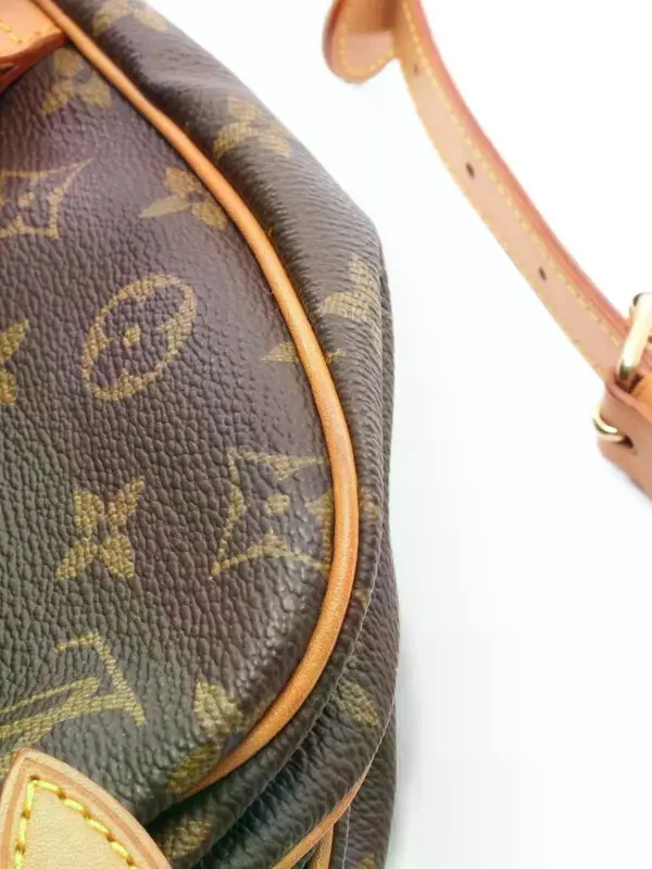 LOUIS VUITTON 1993 30 Saumur Monogram Shoulder Bag - Brown