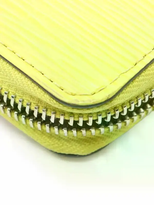 LOUIS VUITTON 2020 Epi Zippy Wallet