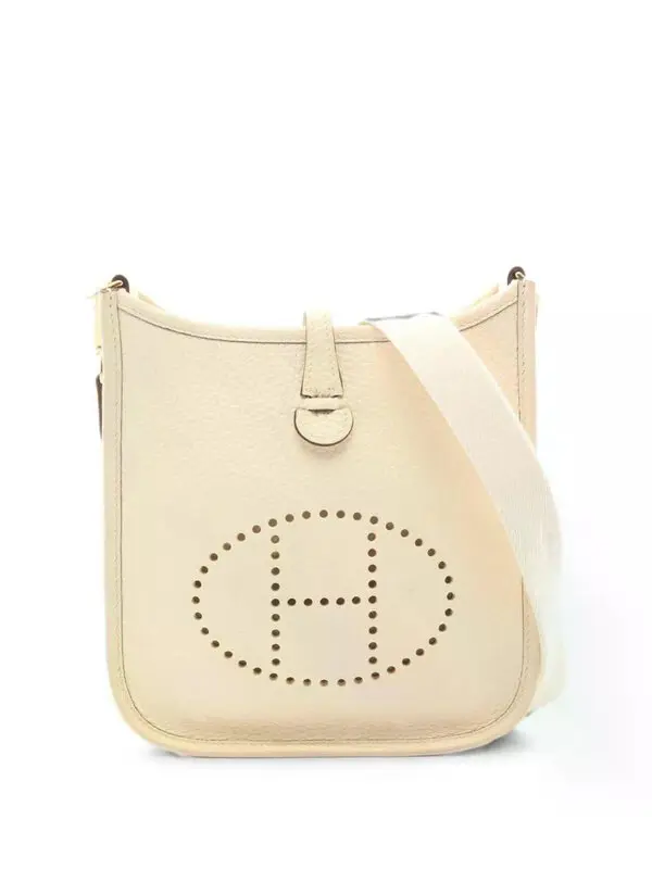 Hermès 2021 Pm Evelyn Shoulder Bag - White
