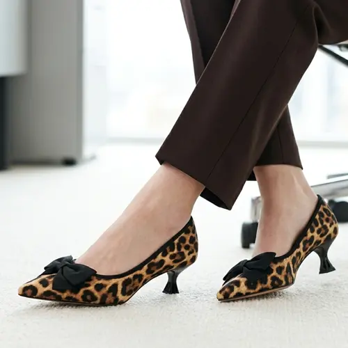 KNEETOES Dixie Pumps With Bow Detailing - Leopard