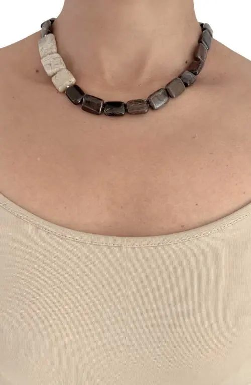 HOUSE OF OLIA Braze Gemstone Collar Necklace