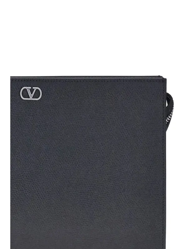 Valentino Garavani Vlogo Signature Pouch In Soft Grain Leather