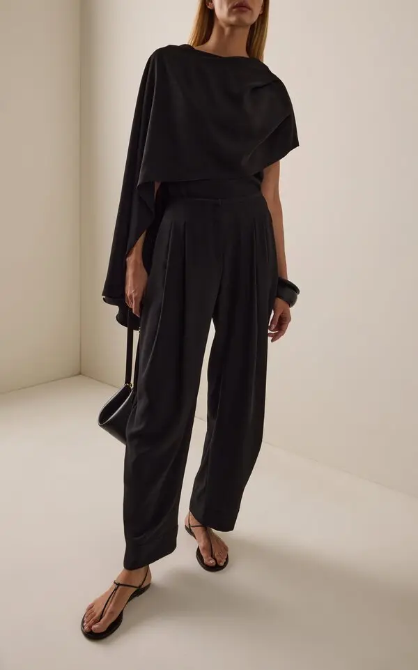 SLOAN Exclusive Pleated Barrel Pants