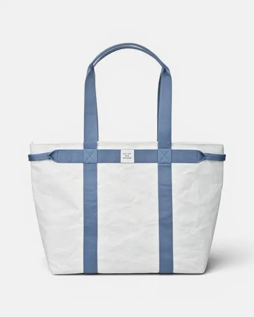 OUT OF THE WOODS Zip Top Carryall