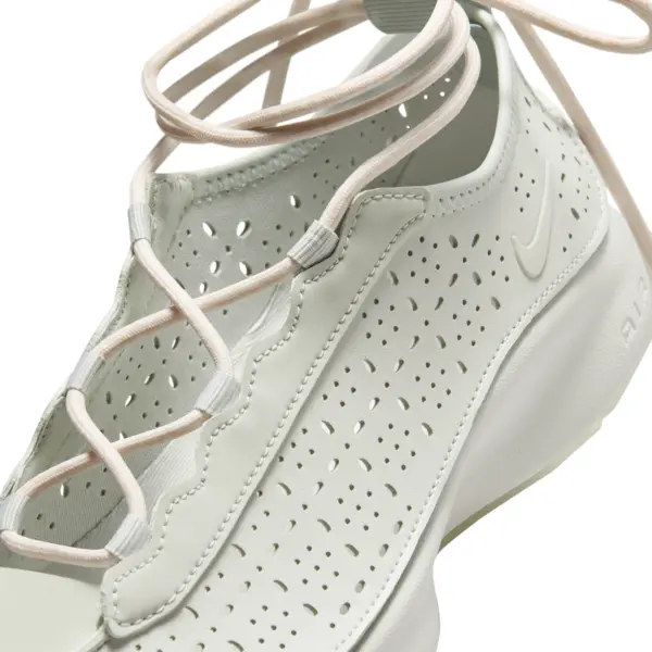 Nike Superfly Athletic Sneakers - Grey