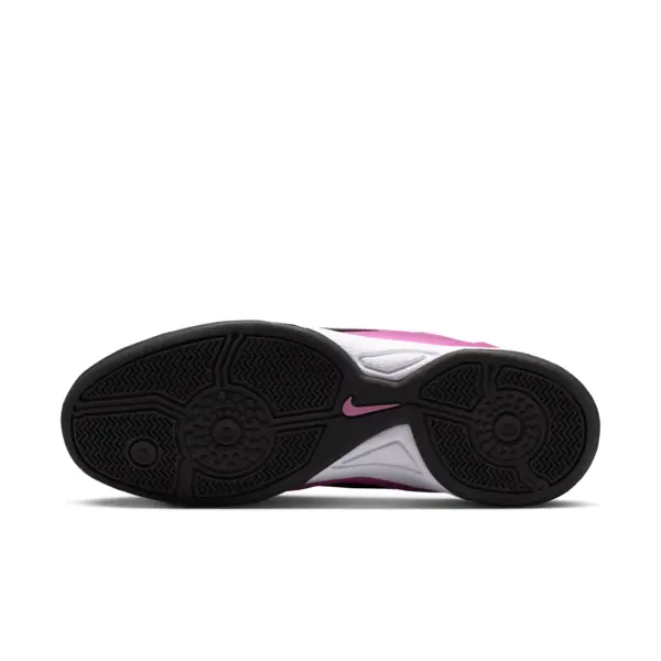 Nike Total 90 Athletic Shoes