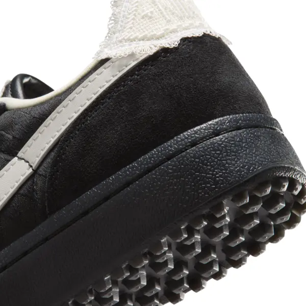 Nike Field General Lace-up Sneakers