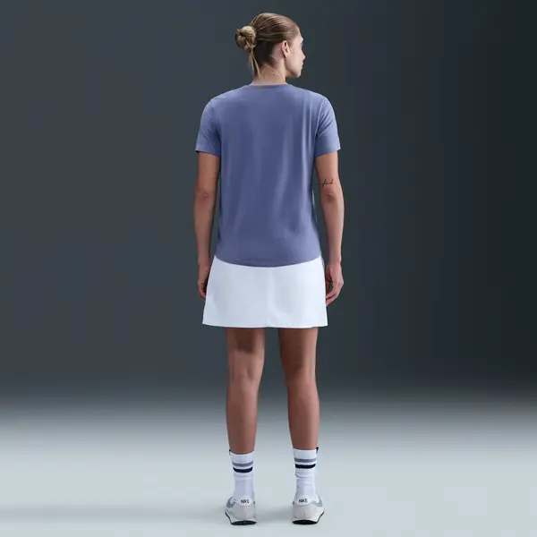 Nike Sportswear Essentials Logo T-shirt