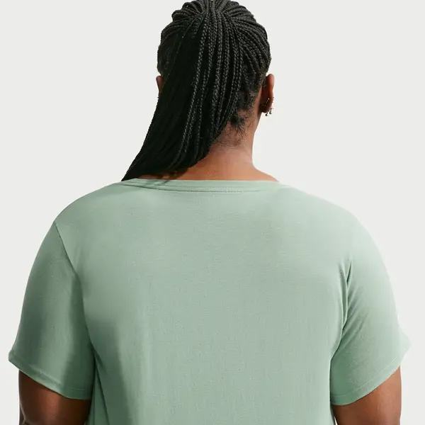 Nike Club Essentials T-shirt - Green