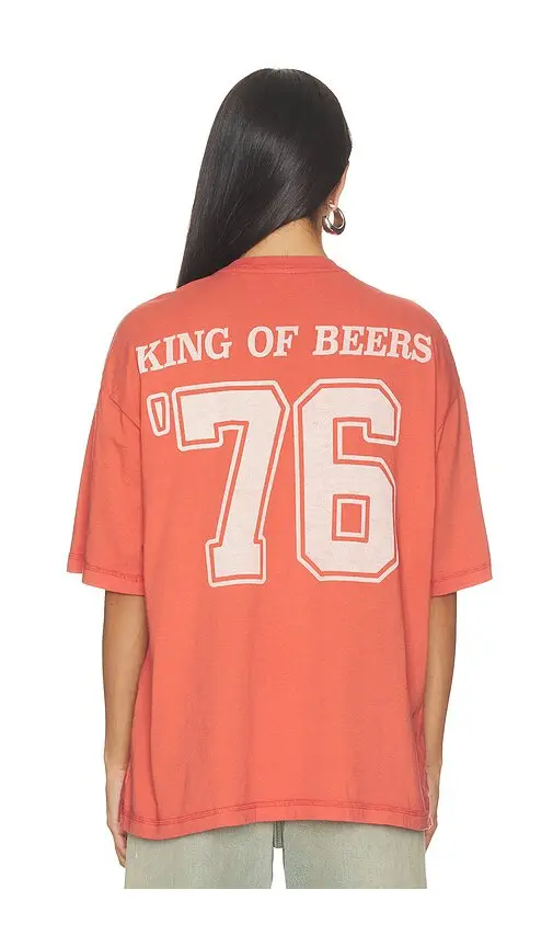 Junk Food King Of Beers 99 Tee In Red