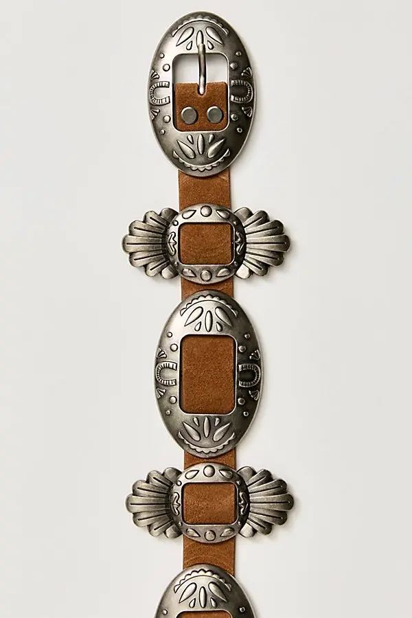 UNDERSTATED LEATHER Concho Buckle Belt