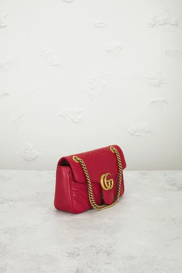 Gucci Gg Marmont Shoulder Bag In Red