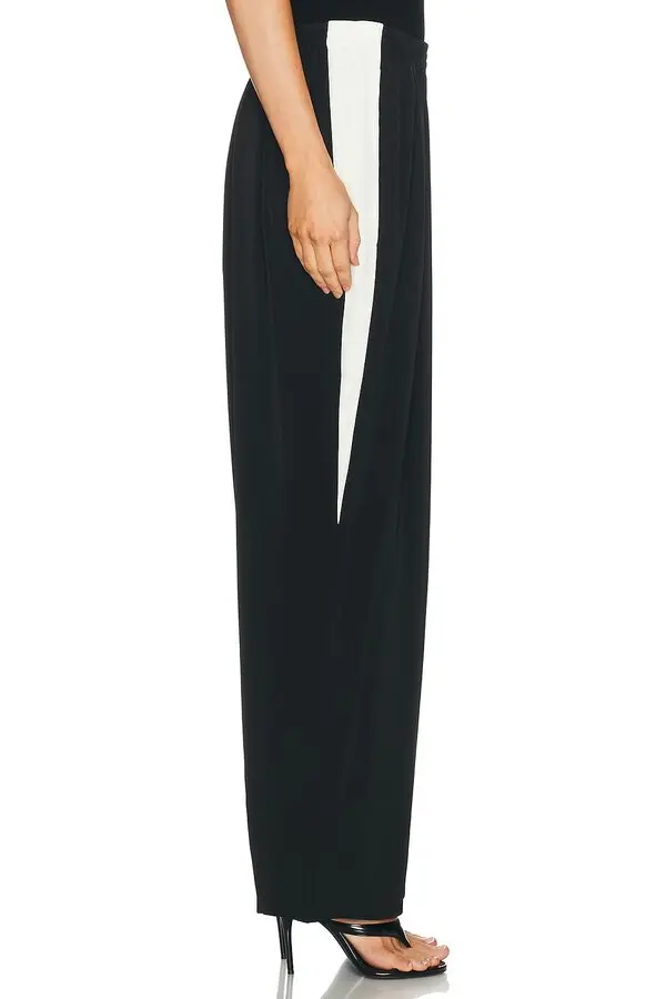 Alaïa Straight Pant In Black