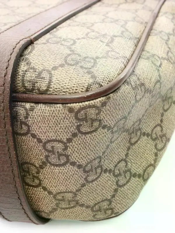 Gucci 2010s Gg Supreme Messenger Bag