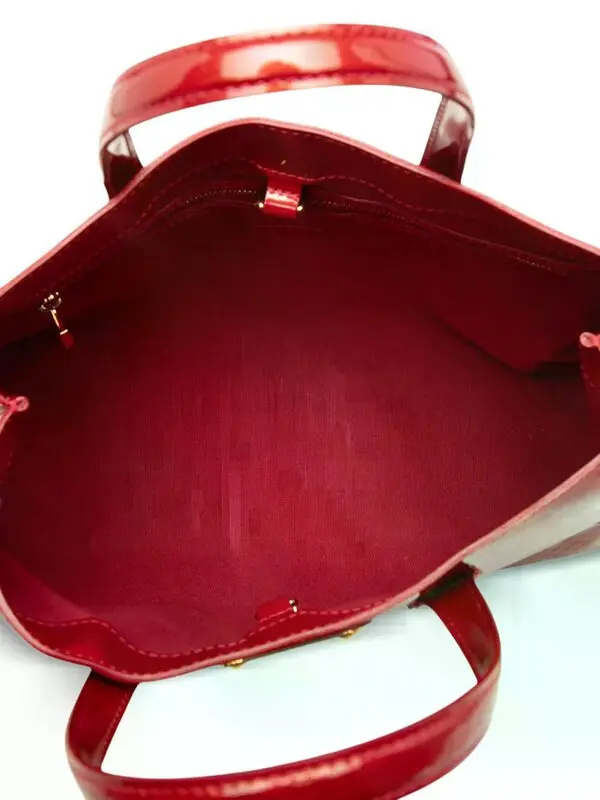 LOUIS VUITTON Monogram Vernis Wilshire Pm Handbag - Red