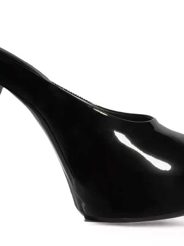 Gucci Interlocking G Sandals