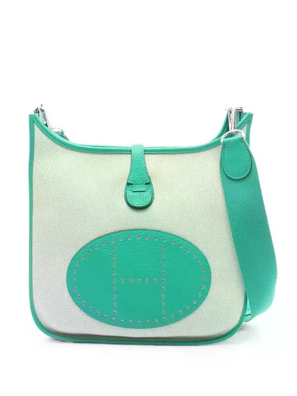 Hermès 2022 Pm Evelyne Iii Shoulder Bag - White