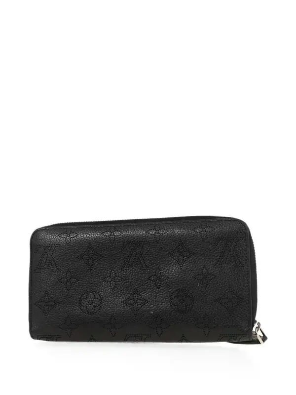 LOUIS VUITTON 2017 Monogram Mahina Zippy Wallet