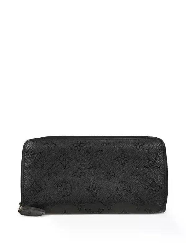 LOUIS VUITTON 2017 Monogram Mahina Zippy Wallet - Black