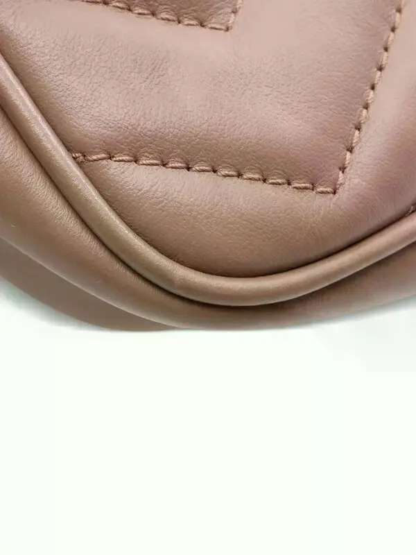 Gucci Gg Marmont Quilted Shoulder Bag - Neutrals