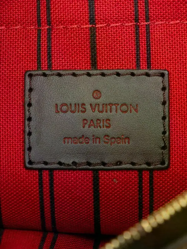 LOUIS VUITTON Damier Ebene Neverfull Mm Pouch