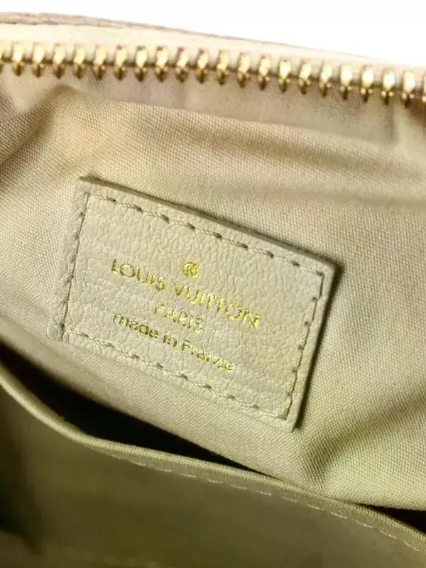LOUIS VUITTON Monogram Tote Bag - Neutrals