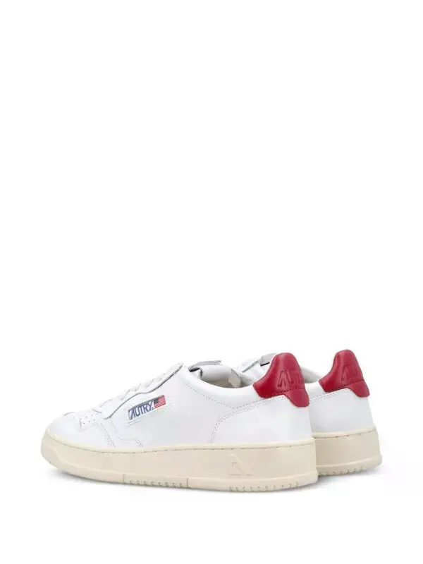 AUTRY Medalist Low Top Sneakers - White