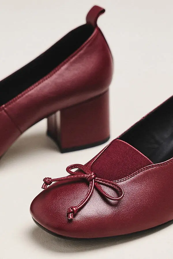 BIBI LOU Ballet Block Heels With Bow Detail - Carmin