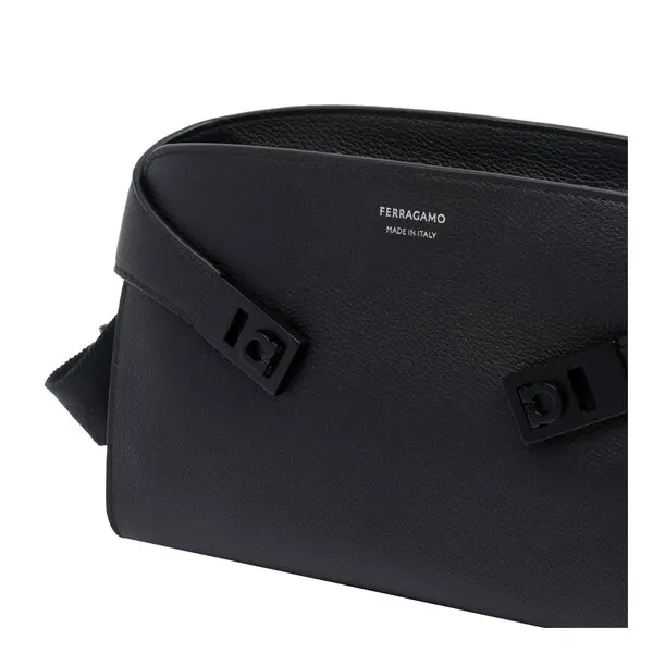 FERRAGAMO Hug Messenger Bag