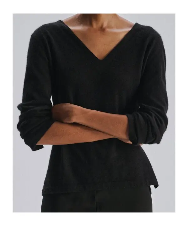 THE ROW Poesis Lightweight Cashmere V-neck Sweater - Black