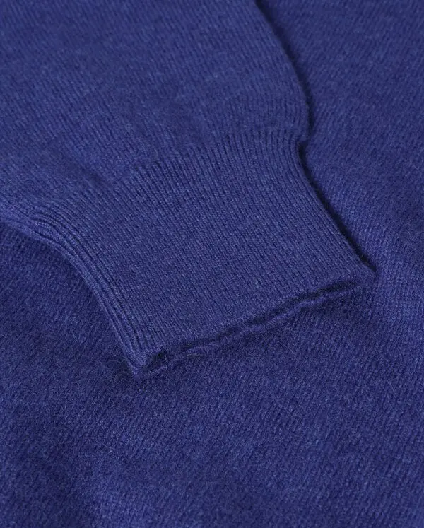 Johnstons Of Elgin Iris Classic Cashmere Roll Neck Jumper
