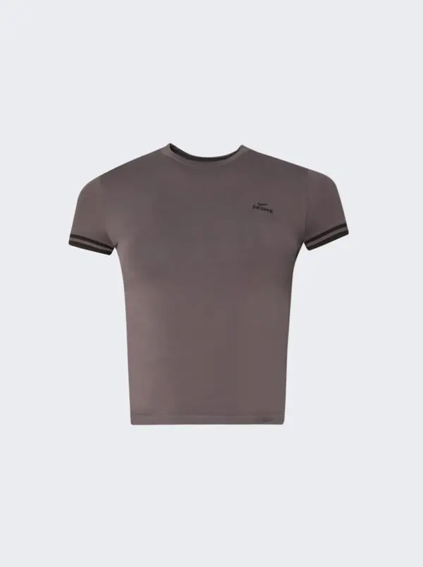 NIKESKIMS Stretch Knit Cropped T-shirt Resin