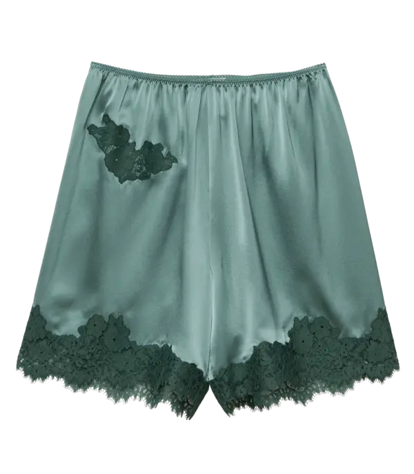 DÔEN Irsa Short With Scalloped Lace Hem