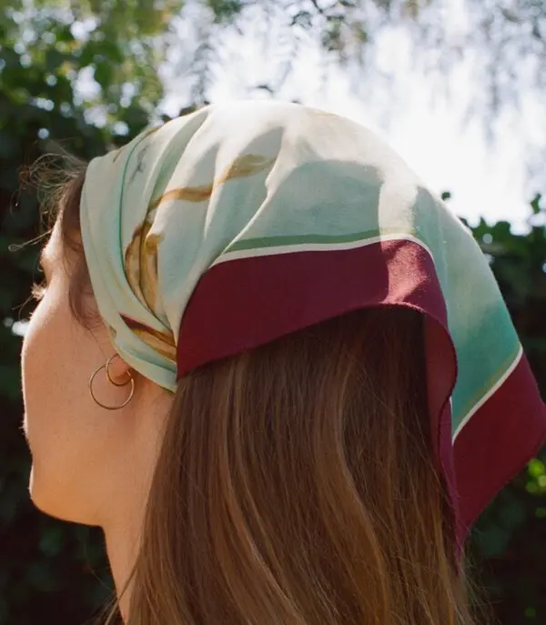 DÔEN Print Silk-viscose Twill Bandana - Gallops Foulard