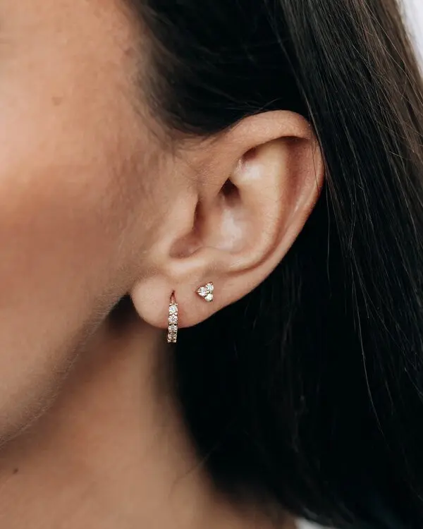 Anzie Diamond Pavé Classique Wide Huggie Earring