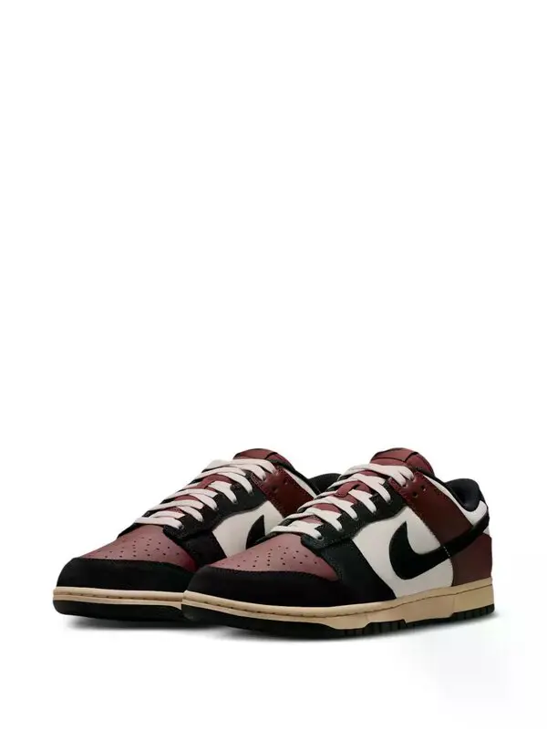 Nike Dunk Low Retro Sneakers - Brown