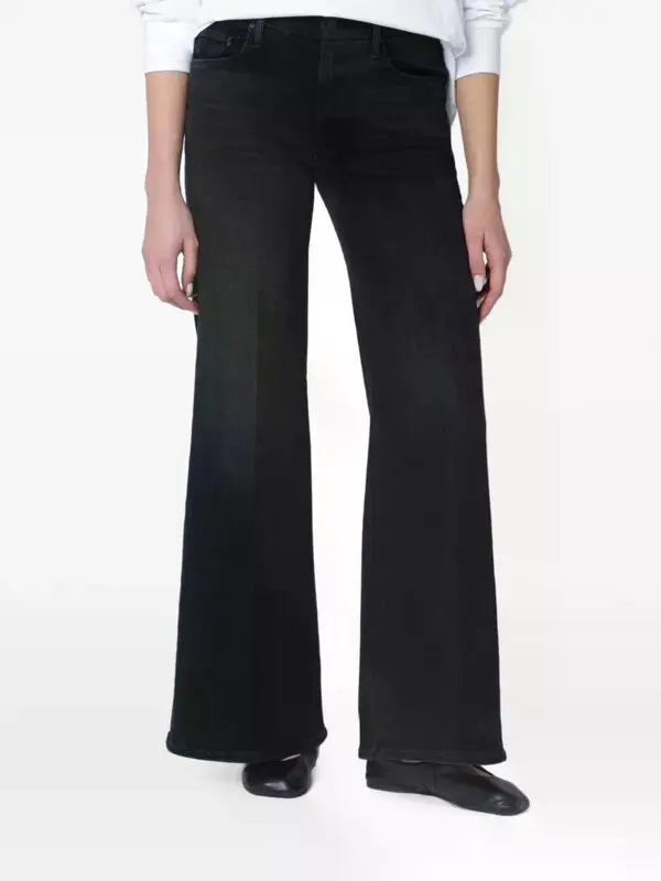 MOTHER The Roller Sneak Jeans