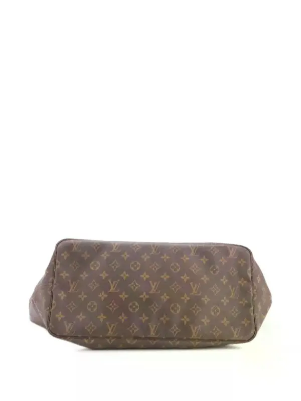 LOUIS VUITTON Monogram Canvas Gm Tote Bag