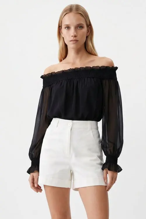 EXQUISE Pocketed Button Front Denim Shorts