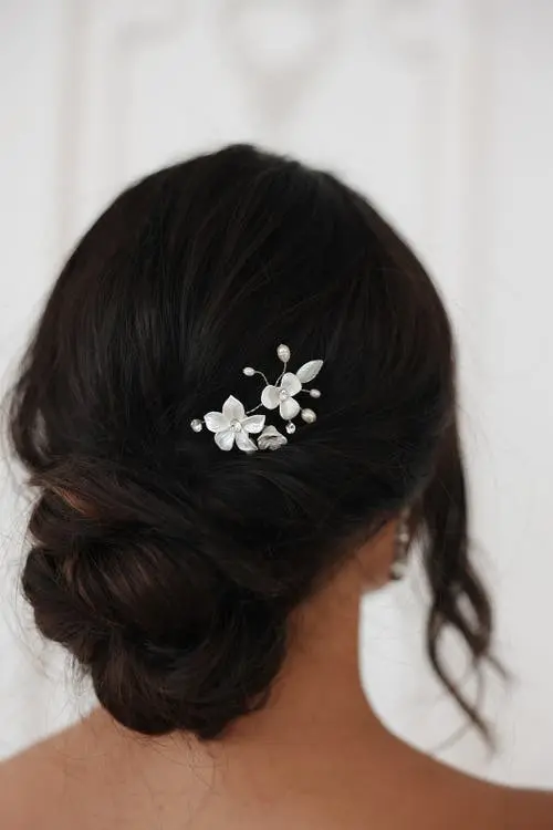 UNTAMED PETALS Ceramic Flower Hair Pin With Pearl And Crystal Detailing