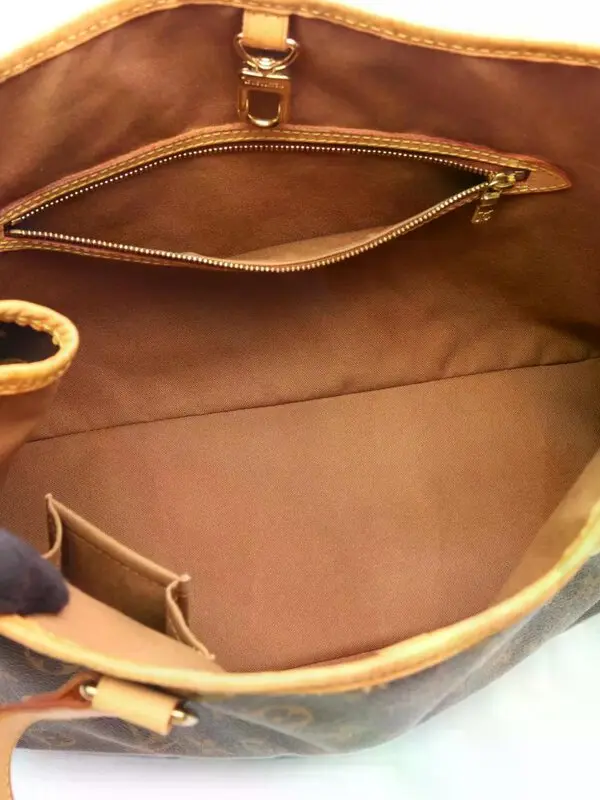 LOUIS VUITTON 2006 Monogram Batignolles Horizontal Shoulder Bag