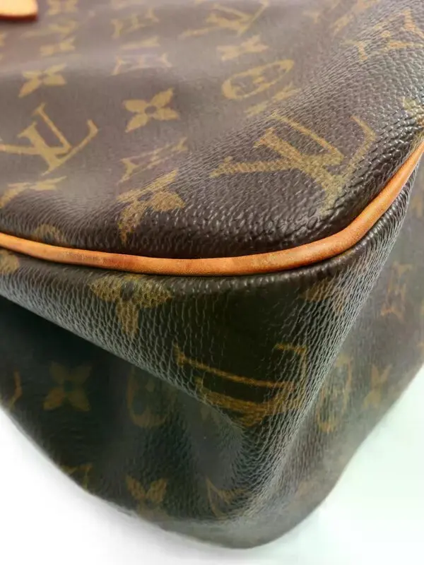 LOUIS VUITTON 2006 Monogram Batignolles Horizontal Shoulder Bag