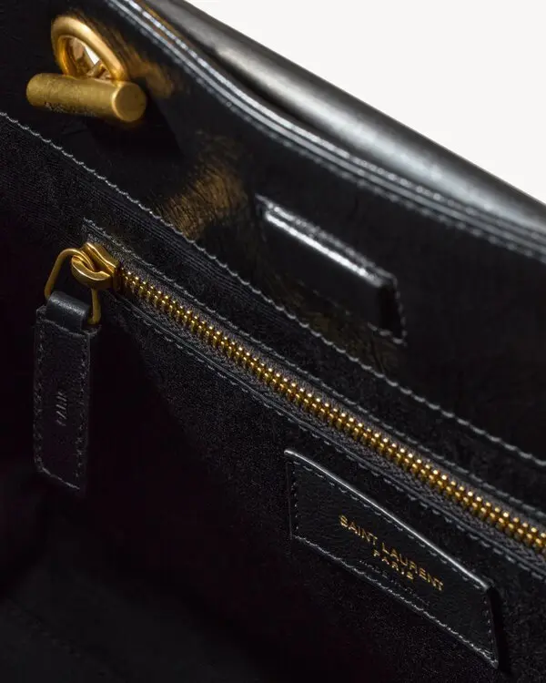 Saint Laurent Niki Small Shopping Bag In Vintage Leather - Black