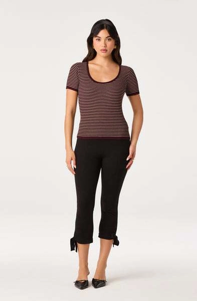 Astr The Label Eliza Bow-tie Knit Capri Pants