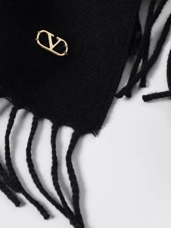 Valentino Garavani Vlogo Signature Pure Cashmere Scarf With Fringed Edges